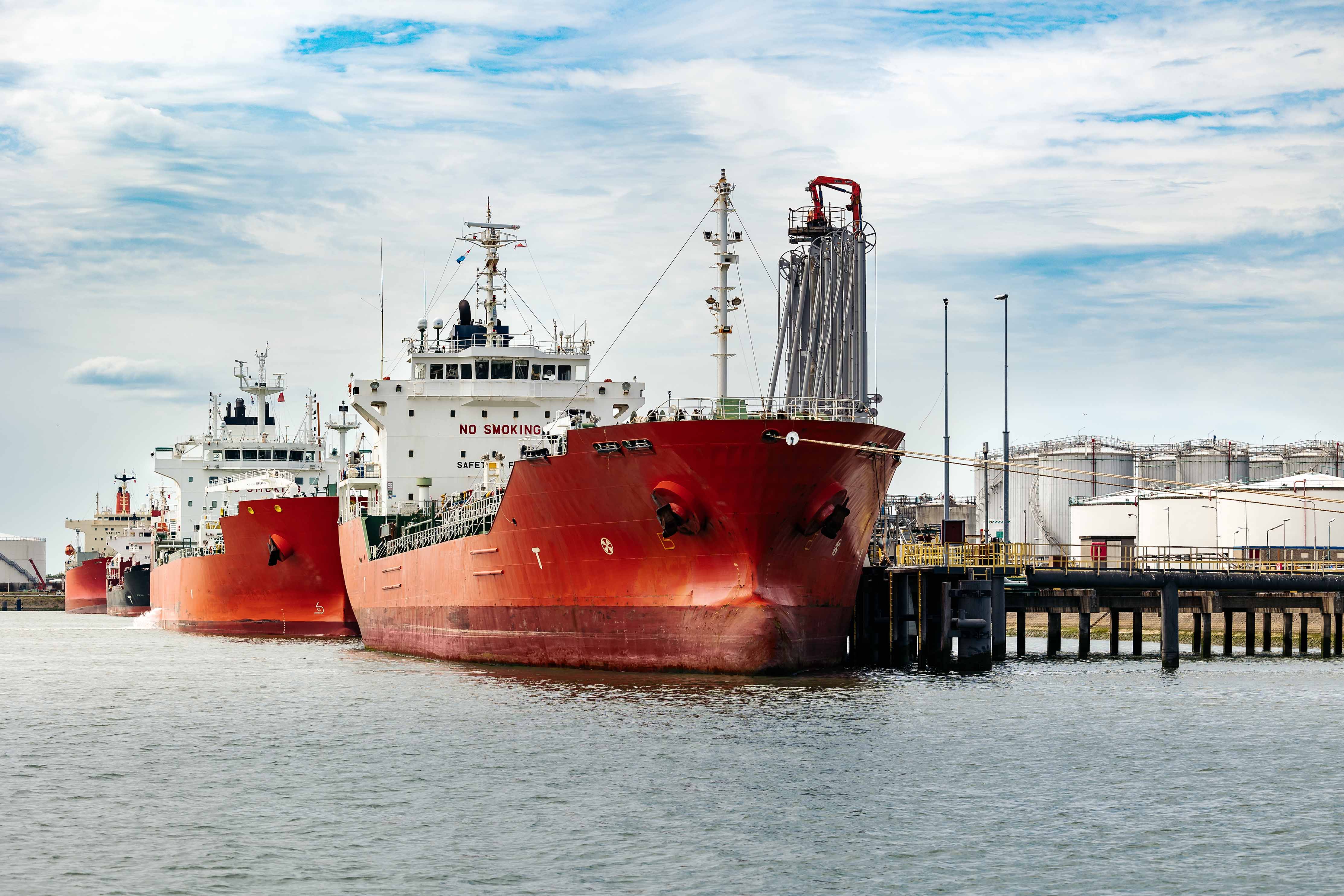 Optimize shipping with UAB-Online's solutions